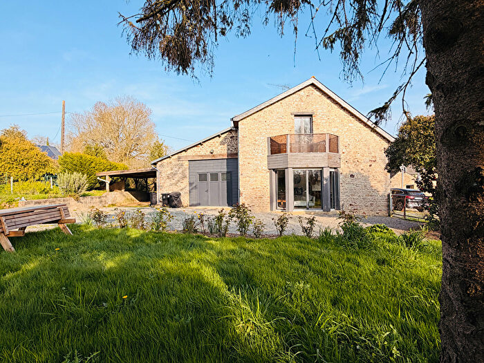 Maison à vendre - Pancé - 6 pièces - 4 chambres