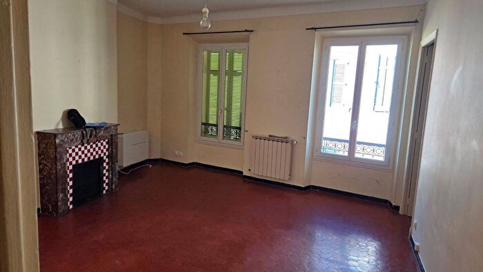 Appartement à louer - Centre Ville, Fréjus - 3 pièces - 2 chambres