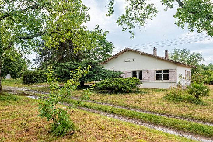 Maison à vendre - Hagetmau - 3 pièces - 2 chambres