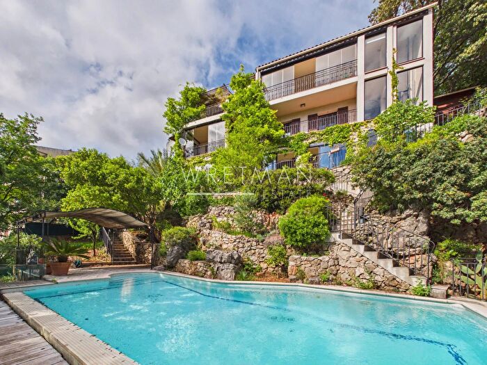 Vence, La Sine, La Plus Basse Sine : Maison 8 pièces à vendre