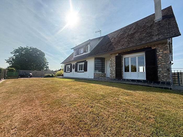 Maison 6 pièces à La Haye-du-Theil, à vendre