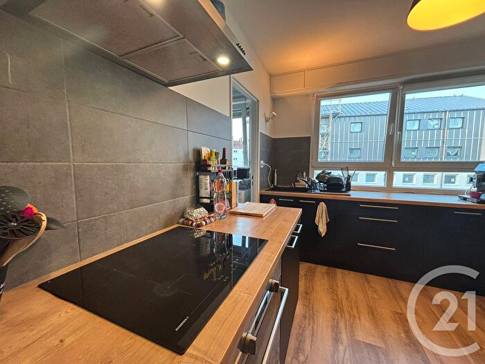 Appartement à louer - Metz, Sablon - 4 pièces - 2 chambres