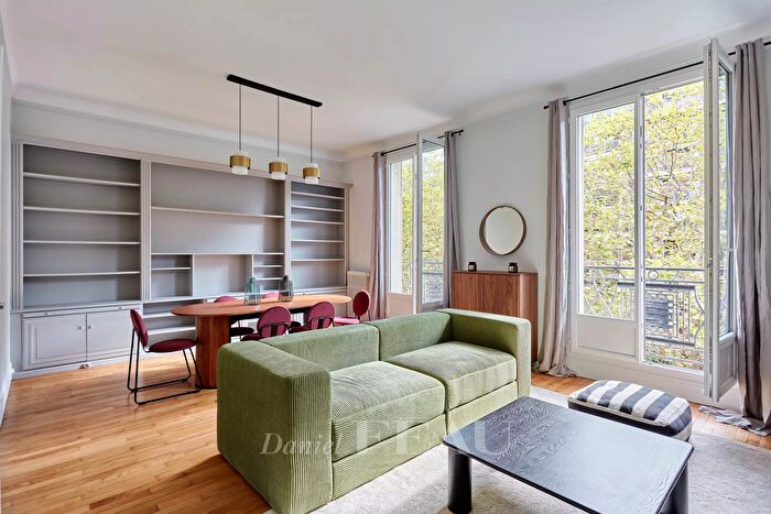 Appartement à vendre - Paris e , Auteuil-Nord, Jasmin, Mirabeau - 3 pièces - 1 chambre