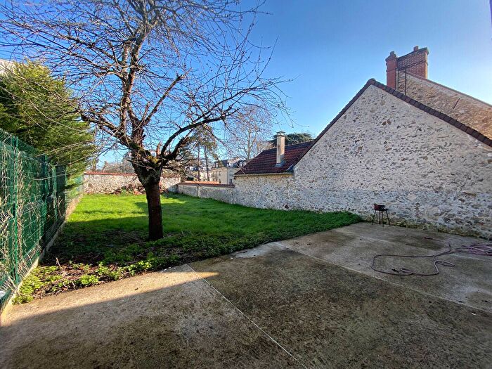 Appartement à louer - Ponthierry, Saint-Fargeau-Ponthierry - 3 pièces - 1 chambre