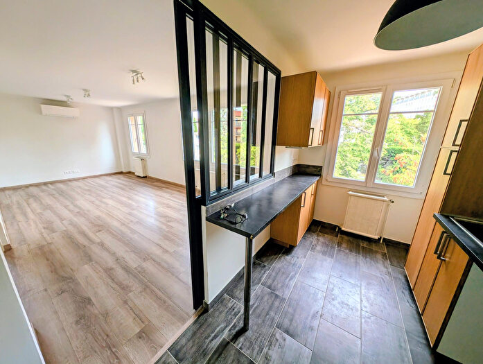Appartement 3 pièces à vendre - Aix-en-Provence, Pont de l'Arc