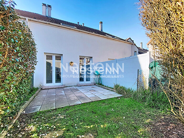 Maison à louer - Guyancourt, Village - 4 pièces - 3 chambres