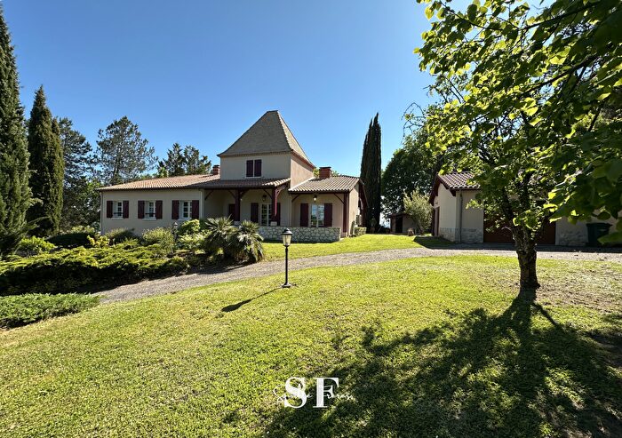 Maison à vendre - Pont-du-Casse - 8 pièces - 6 chambres