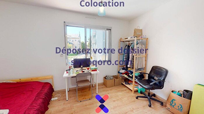 Appartement à louer - Allies-Clos dOr, Grenoble - 5 pièces - 4 chambres