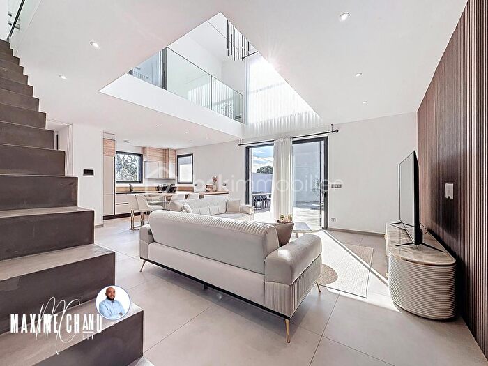 Maison à vendre - Saint-Jean-de-Védas - 5 pièces - 4 chambres