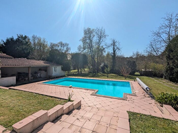 Maison à vendre - Abzac - 6 pièces - 4 chambres