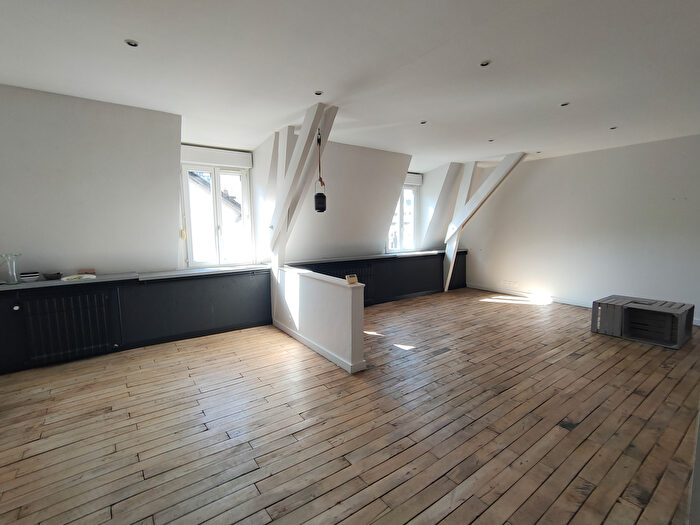 Appartement à vendre - Tulle, Gare, Rive Gauche, Condamines, Marquisat - 7 pièces - 4 chambres