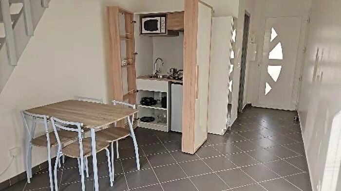 Appartement à louer - Noisy-le-Grand, Centre-ville - 2 pièces - 1 chambre