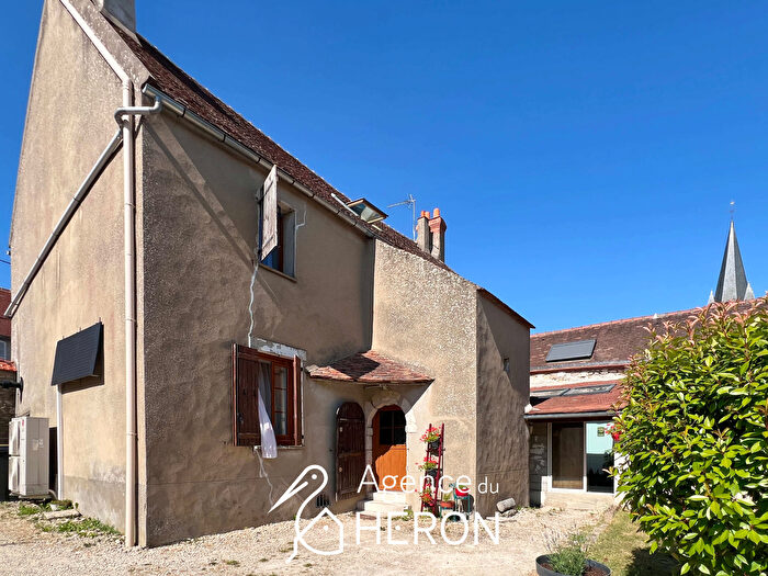 Maison à vendre - Bromeilles - 9 pièces - 6 chambres