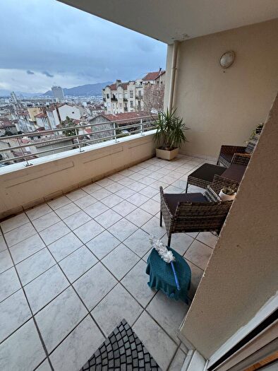 Appartement à louer - Opéra, Marseille ème arrondissement - 3 pièces - 2 chambres