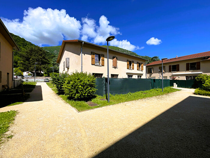 Maison 4 pièces à vendre - Veurey-Voroize