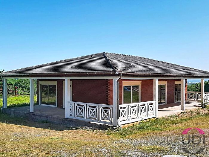 Maison à vendre - Domérat - 4 pièces - 3 chambres