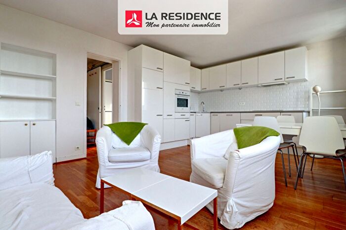 Appartement à vendre - Saint-Germain-en-Laye - 4 pièces - 2 chambres