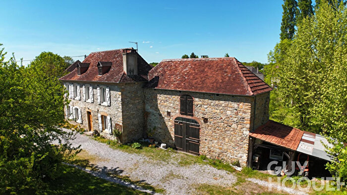 Maison à vendre - Castetnau-Camblong - 4 pièces - 3 chambres