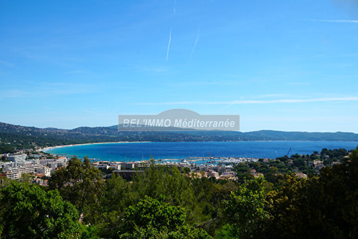 Appartement 2 pièces à Cavalaire-sur-Mer, Centre-ville, à vendre