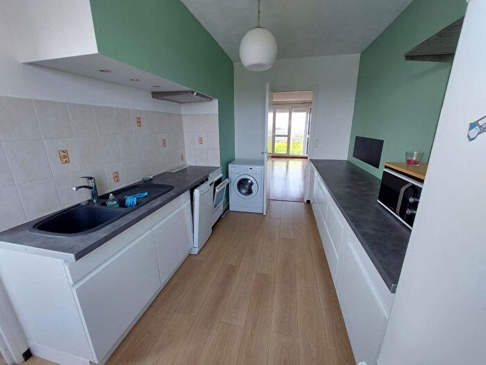 Appartement à louer - Neuville-Stade Pierre de Coubertin, Dieppe - 3 pièces - 2 chambres