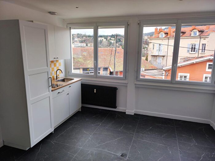 Appartement à louer - Annonay, Centre-ville - 2 pièces - 1 chambre