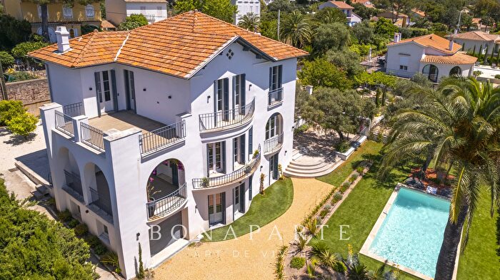 Maison 8 pièces à vendre à Saint-Raphaël, Plateau Notre-Dame