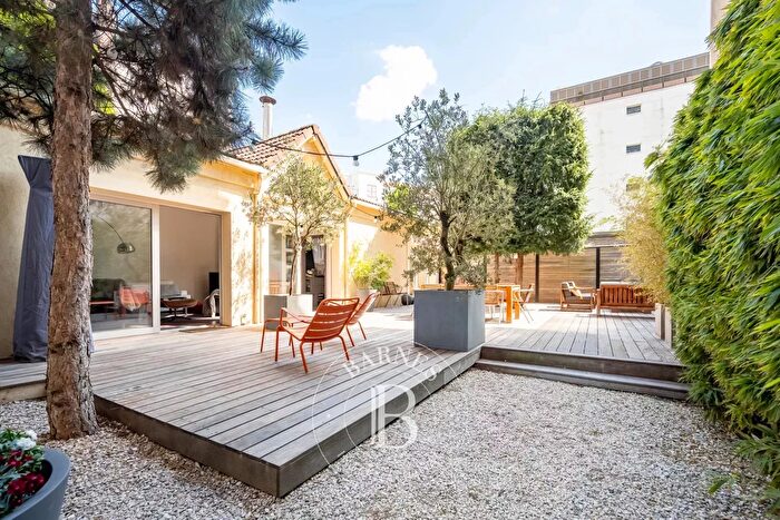 Courbevoie, Marceau République - Maison 9 pièces à louer