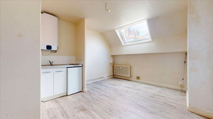 Appartement 1 pièce à Centre, Chapelle des Buis, Besançon, à louer