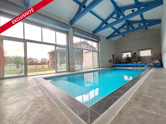 Maison à vendre - Loiré-sur-Nie - 7 pièces - 4 chambres