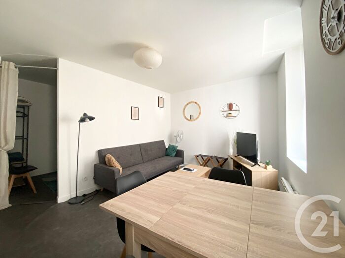 Appartement à louer - Narbonne, Bourg - 1 pièce