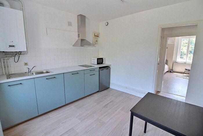 Appartement 1 pièce à louer - La Chaume-Les Riaux, Le Creusot