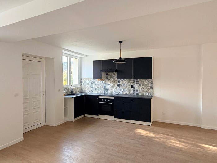Maison 5 pièces à louer - Chalou-Moulineux