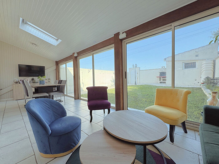 Maison à vendre - Aytré - 6 pièces - 4 chambres