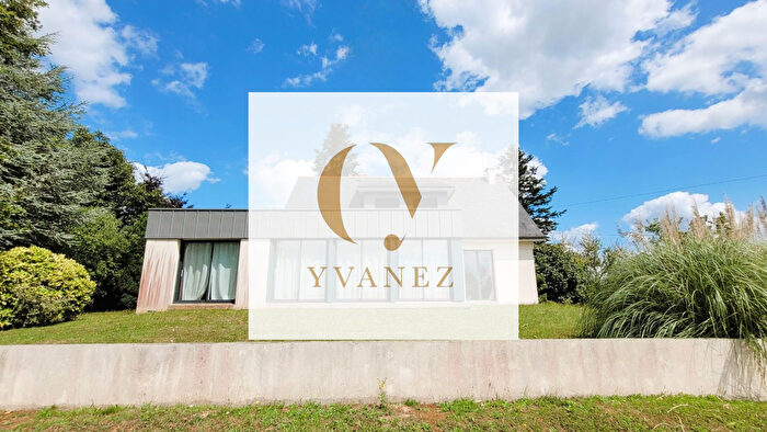 Maison à vendre - Saint-Aubin-du-Pavail - 7 pièces - 3 chambres