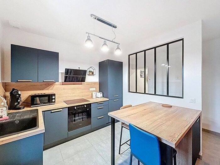 Appartement à louer - Bras - 4 pièces - 3 chambres