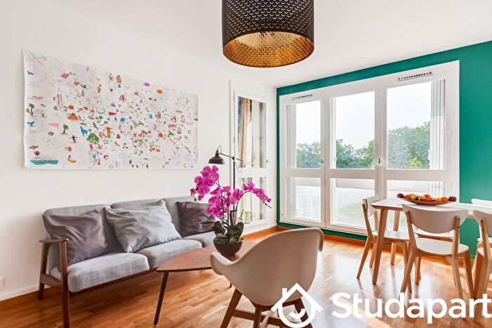 Appartement à louer - Touleuses-Bocages, Cergy - 1 pièce - 1 chambre