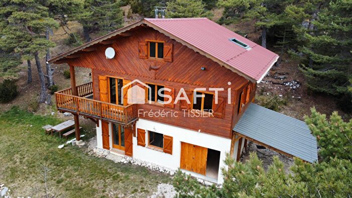 Maison à vendre - Caille - 4 pièces - 3 chambres