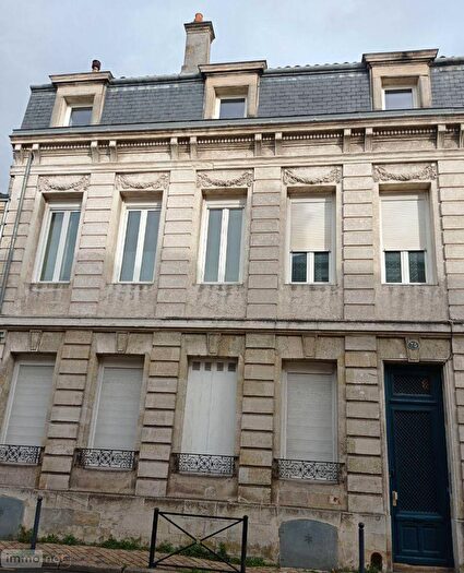 Appartement à louer - Grand Parc, Bordeaux - 3 pièces - 2 chambres