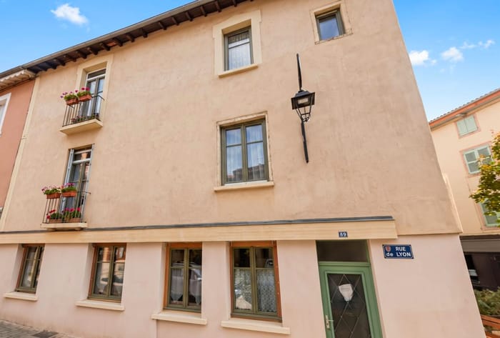 Saint-Symphorien-sur-Coise : Appartement 2 pièces à louer