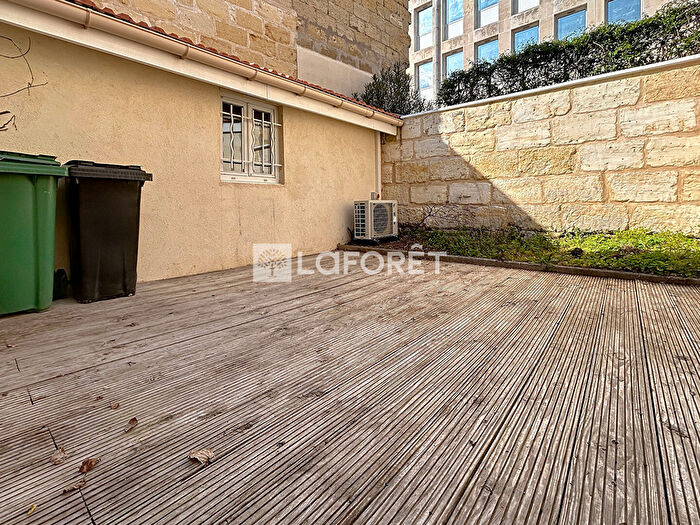 Maison à louer - Bordeaux, Croix Blanche - 2 pièces - 1 chambre