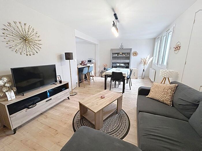 Appartement 3 pièces à Laval, Hilard, à vendre