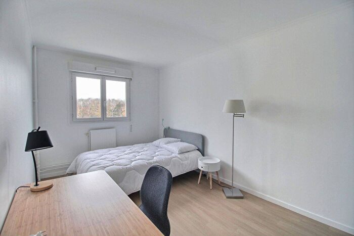 Appartement à louer - Le Pas du Lac, Montigny-le-Bretonneux - 1 pièce