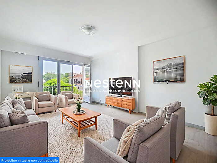 Appartement à vendre - Vallauris, Les Mauruches - 3 pièces - 2 chambres