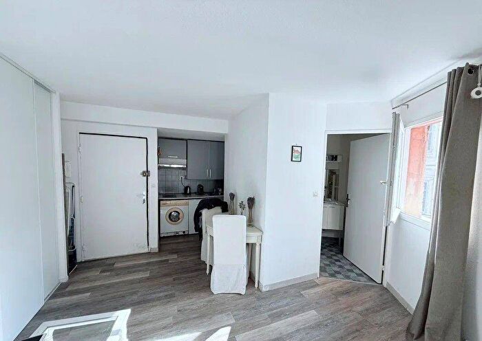 Appartement à louer - Marseille er arrondissement - 2 pièces - 1 chambre