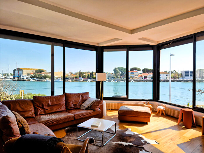 Maison à vendre - Agde, Le Grau dAgde - 4 pièces - 6 chambres