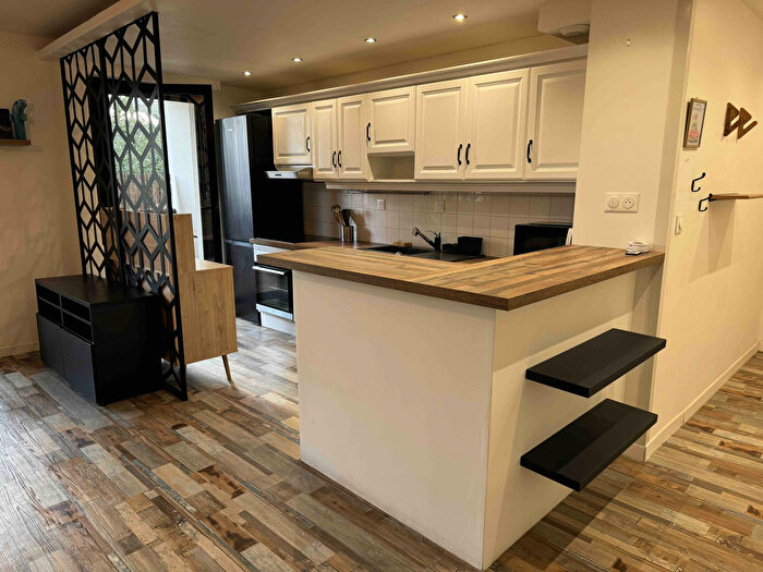 Appartement à louer - Le Bouscat, Centre-ville, Robert Schuman - 3 pièces - 2 chambres