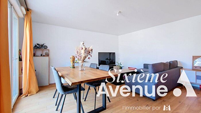 Berliet-Gare-Garibaldi, Saint-Priest : Appartement 3 pièces à louer