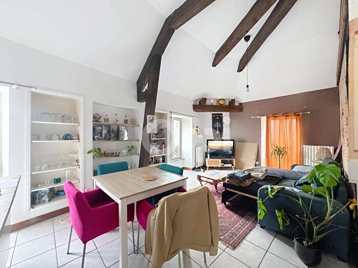 Appartement à louer - Centre-Faubourgs Sud, Chaumont - 3 pièces - 2 chambres