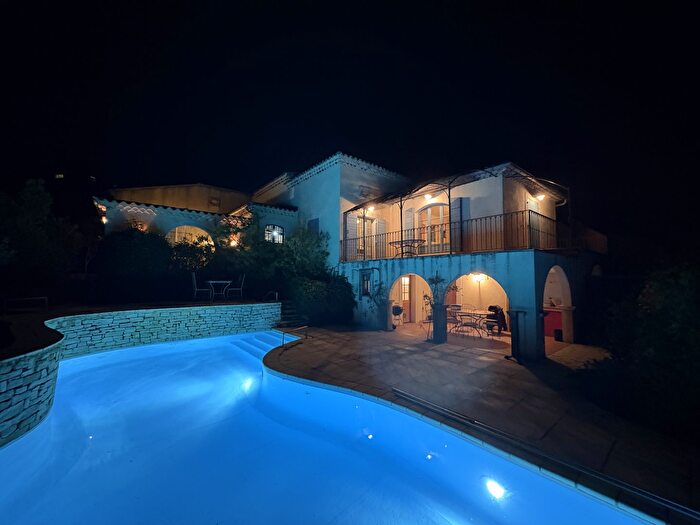Maison à vendre - Aramon - 5 pièces - 2 chambres