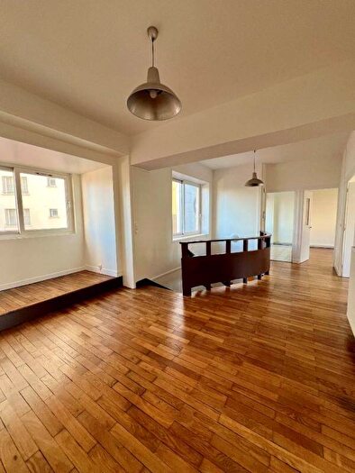 Saint Louis, Lyon 7ème arrondissement : Appartement 5 pièces à louer